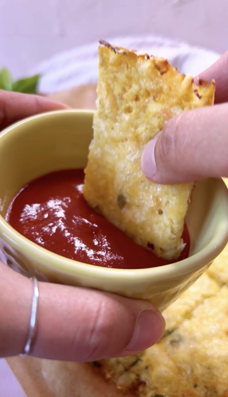 Garlic Cauliflower Sticks – Low Carb Köstlichkeiten